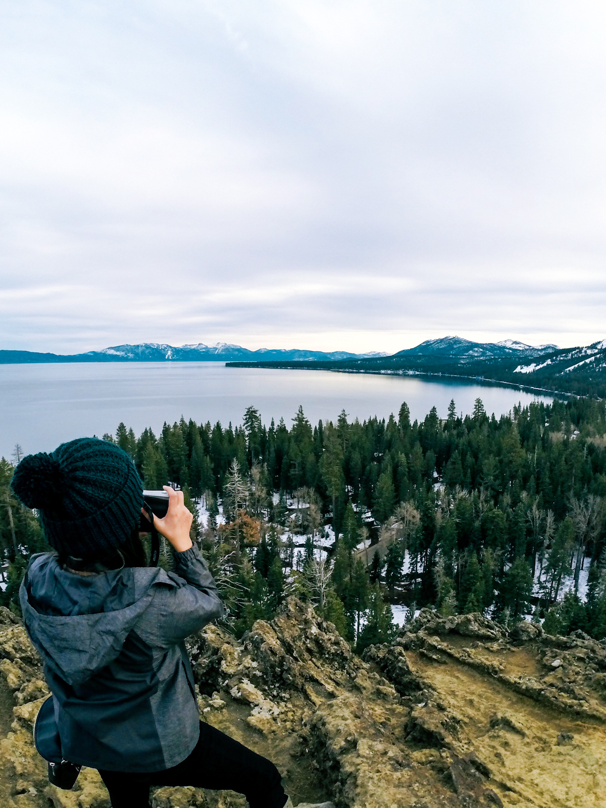 Top 10 Must-Have Electronic Devices for Stress-Free Travel